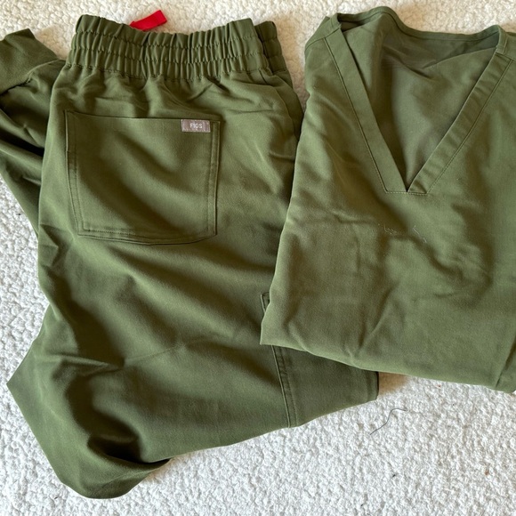 Figs | Other | Figs Scrub Set In Limited Edition Color Dark Olive ...